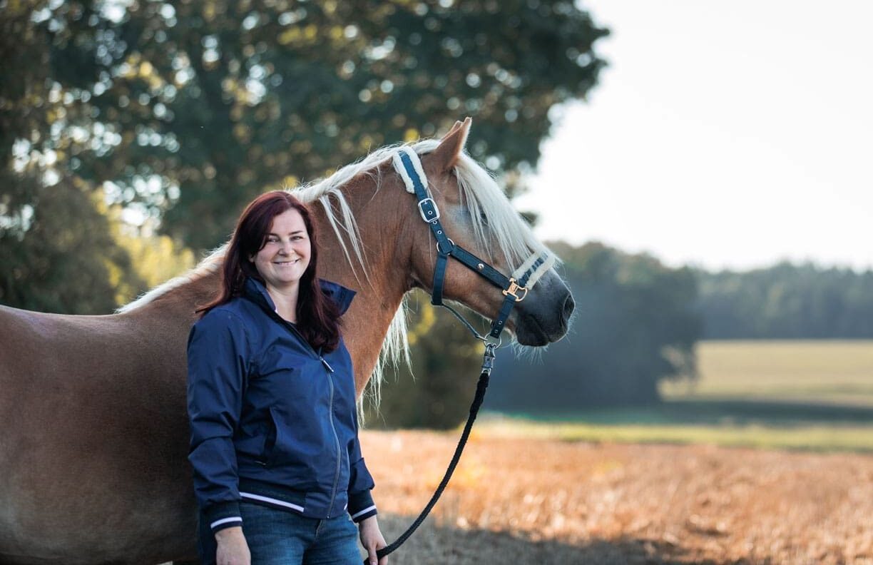 Startseite - Pferdephysiotherapie Daniela Wolfinger